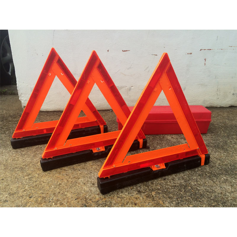 Safety Triangles - FleetCrew