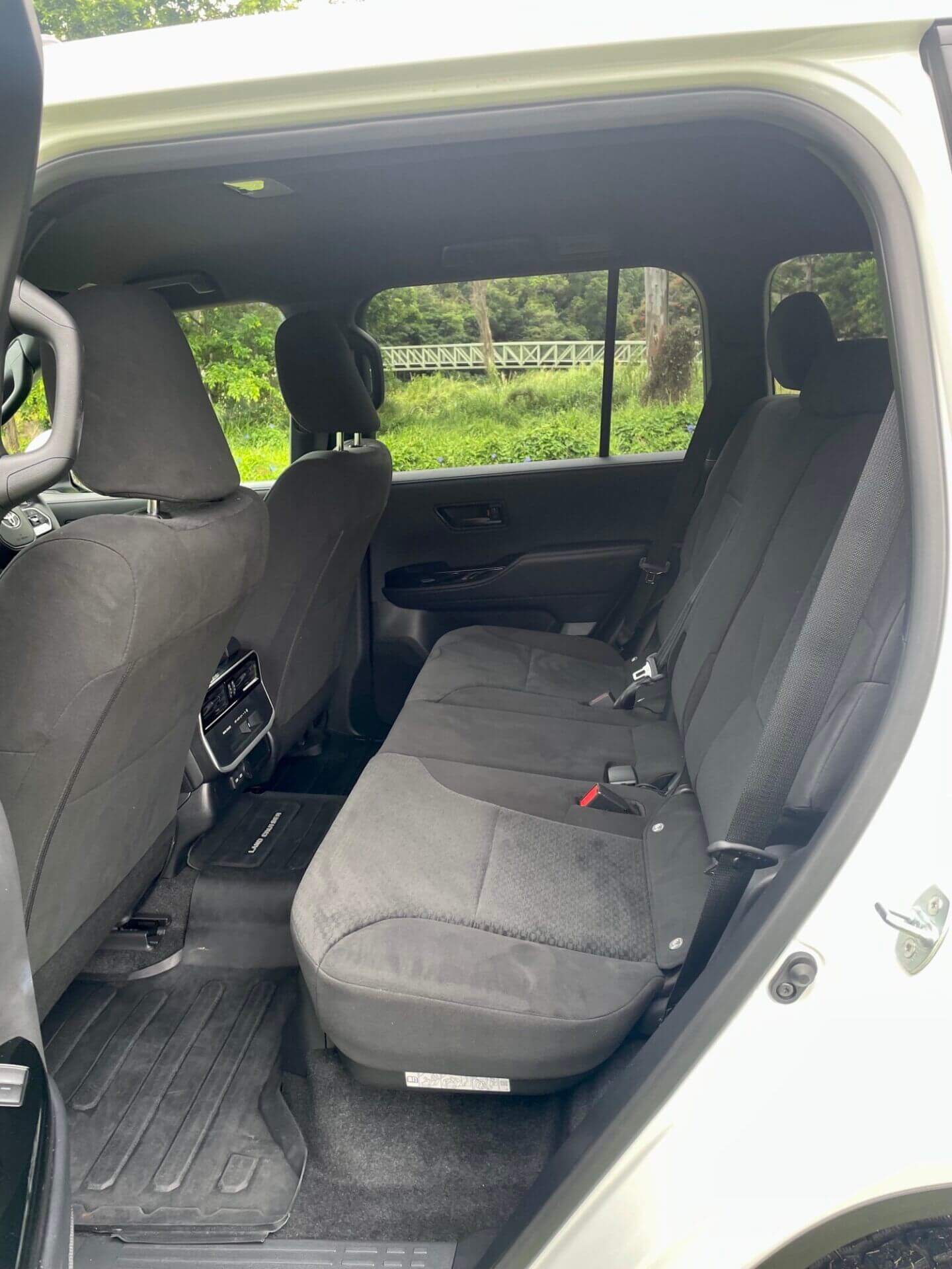 Toyota LandCruiser300 Series GXL 4x4 Recreational Hire Vehicle