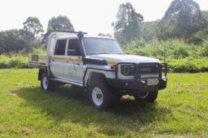 Toyota LandCruiser 70 Series Tray Back Dual Cab Auto - Mine Spec ...